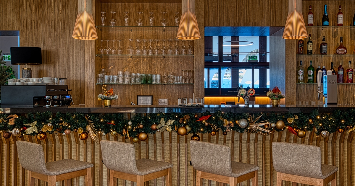 Szilveszteri hangulat I Cardoner Hotel Dobogókő